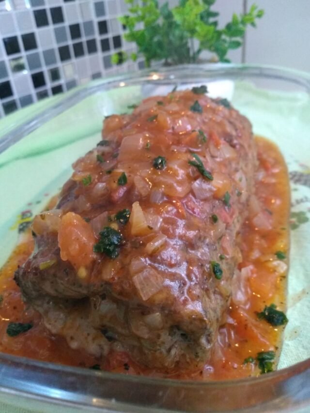 Rocambole de Carne Moída Recheado